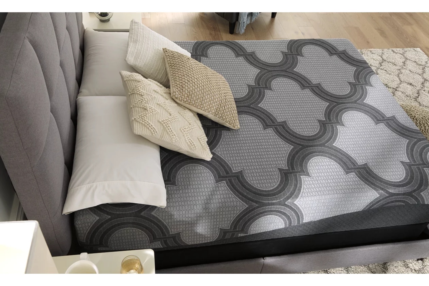 Ashley Hybrid 11" Firm King Mattress - Georgia Furniture Mart