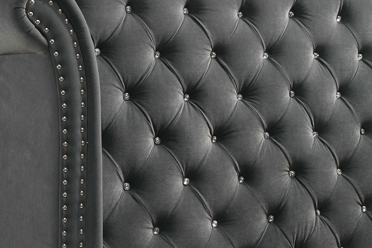 Melody Gray Queen Upholstered Wingback Bed - Georgia Furniture Mart