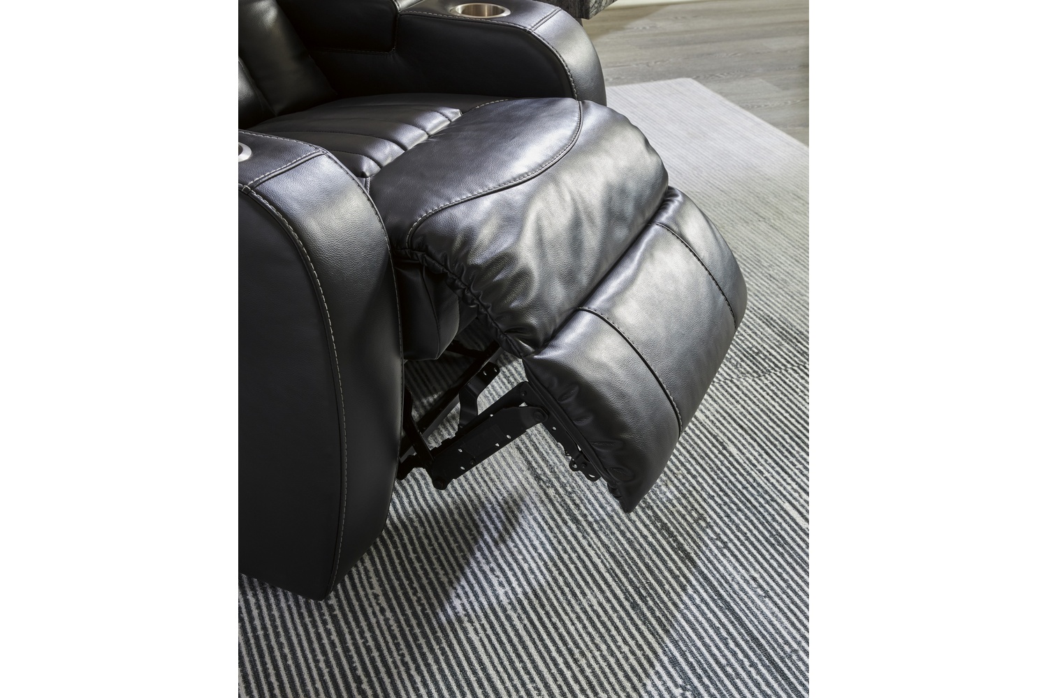 Caveman Den Midnight Power Recliner - Georgia Furniture Mart